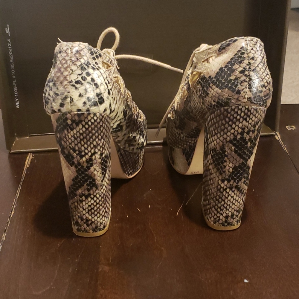 Preloved Faux Snakeskin Open Toed Platform Shoes - Gem